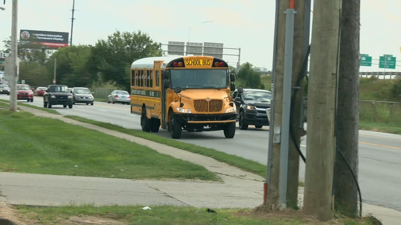 JCPS school bus drivers prepare to return to school - YouTube