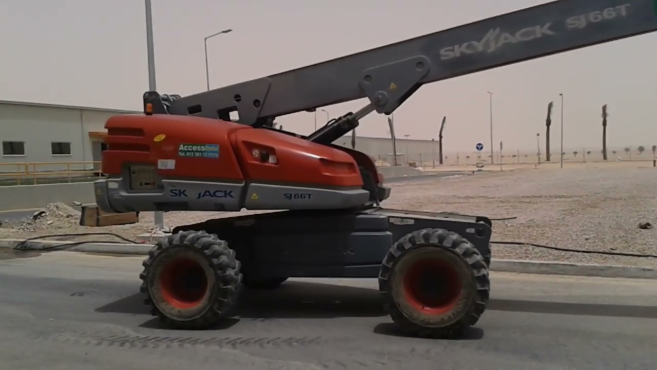 Man lift operating at saudi Aramco site | man lift | hi boomer man lift ...