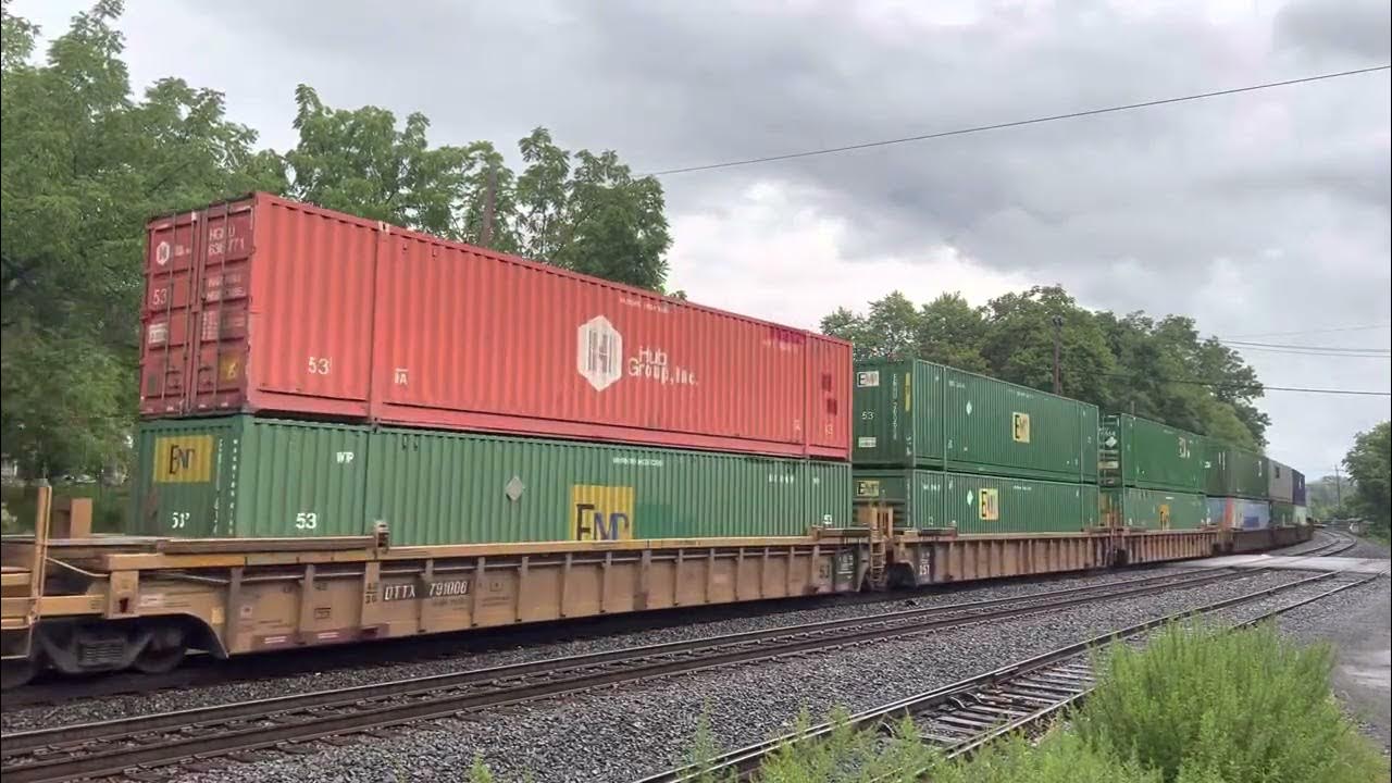 NS 3604 ET44AC leads “The First 29G” at Piscataway,NJ! - YouTube