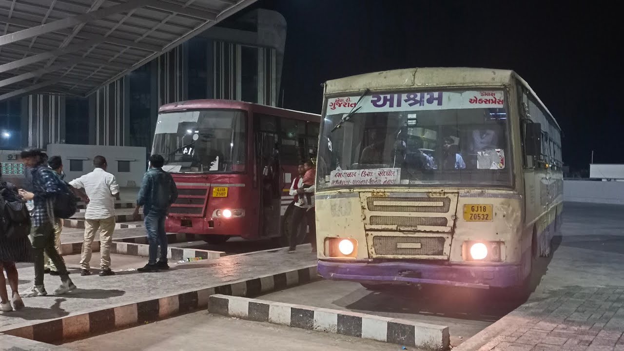GSRTC Deluxe Gurjer Nagri And Sleeper Bus Departure At Palanpur Bus ...