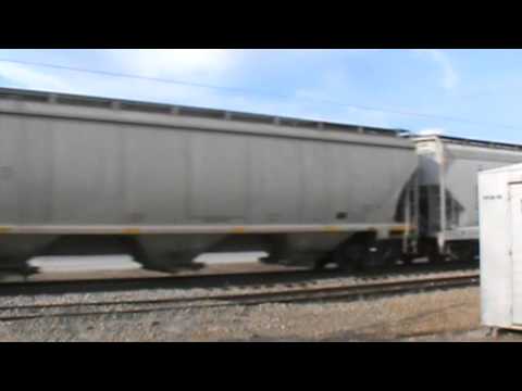 UP 4617 leads CSX Q612-08 in Palmetto, GA - YouTube
