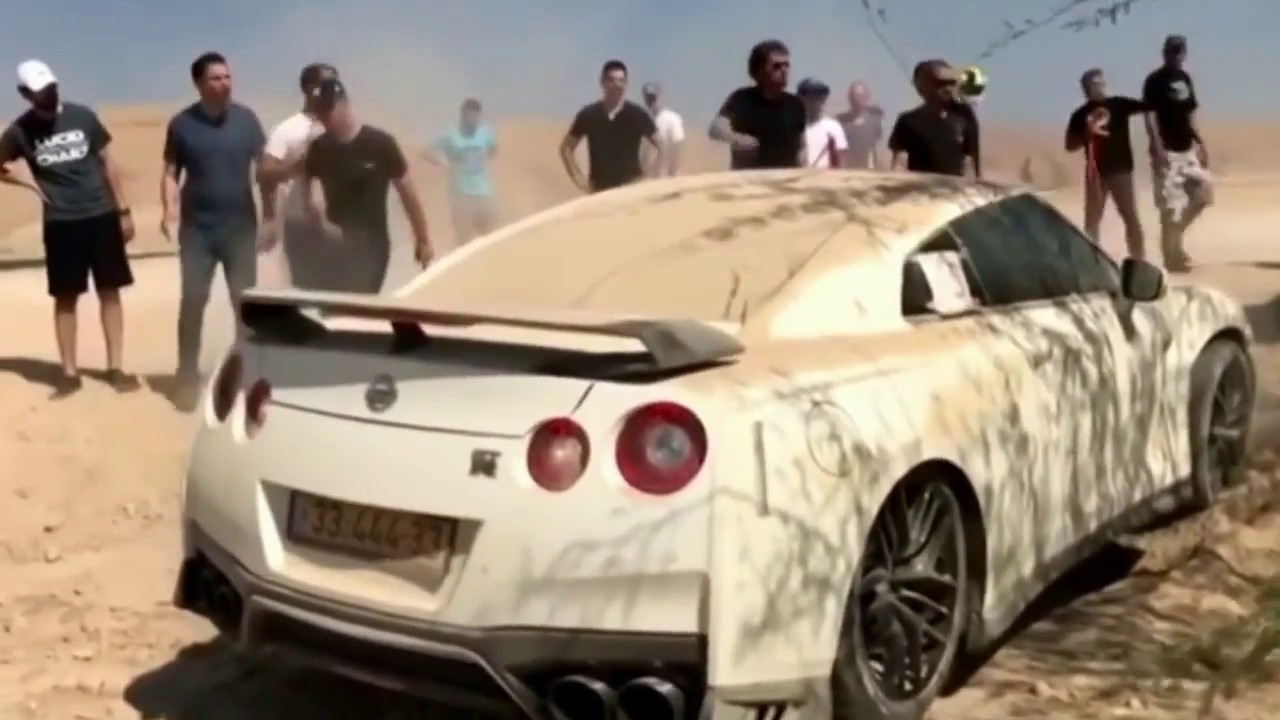 ULTIMATE NISSAN GT R DRIVING FAILS EPIC GT R CRASH COMPILATION - YouTube