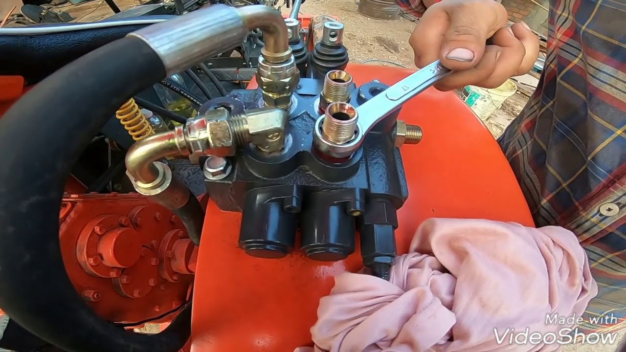 កំពុងរៀបទយប្រេង,Is preparing oil - YouTube