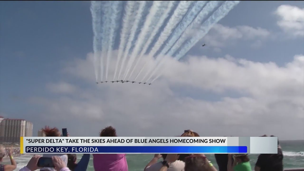 "Super Delta" take the skies ahead of Blue Angels Homecoming show - YouTube