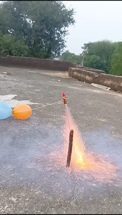 Rocket 🚀 Baloon Funny 🤣 Amazing Exprement 😱 #experiment #fireworks - YouTube