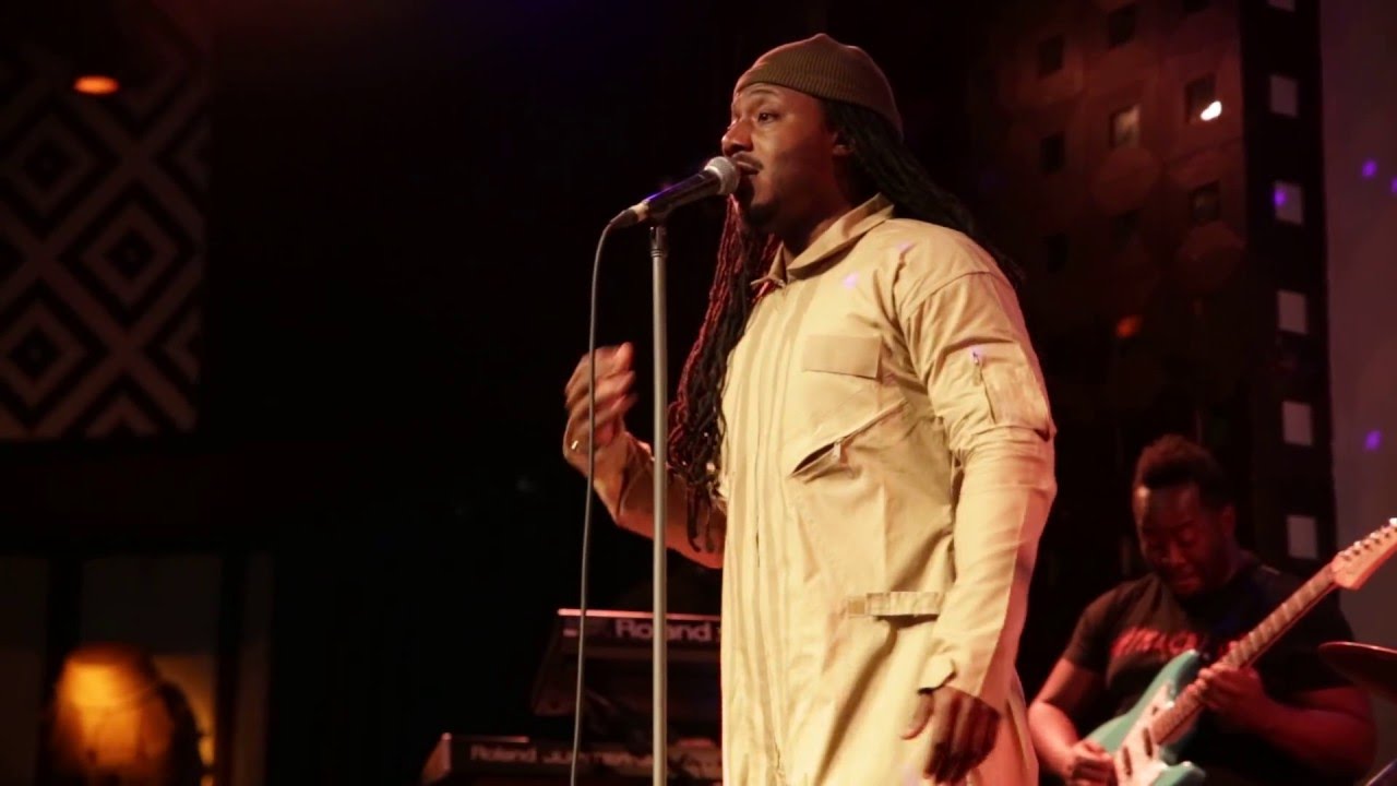 Travis Taylor @ SOL VILLAGE hosted by Eric Roberson, S.O.B.'s NYC part ...