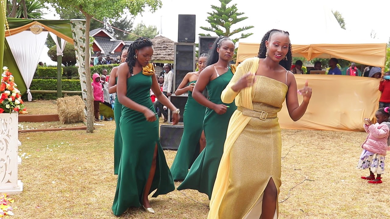 Waah! Diamond & Koffi olomide Song Dance in an Engagement #Irene&Marto ...