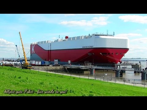 brandnew car carrier HAWAIIAN HIGHWAY V7LW8 IMO 9712632 Emden RoRo cargo seaship Autotransporter