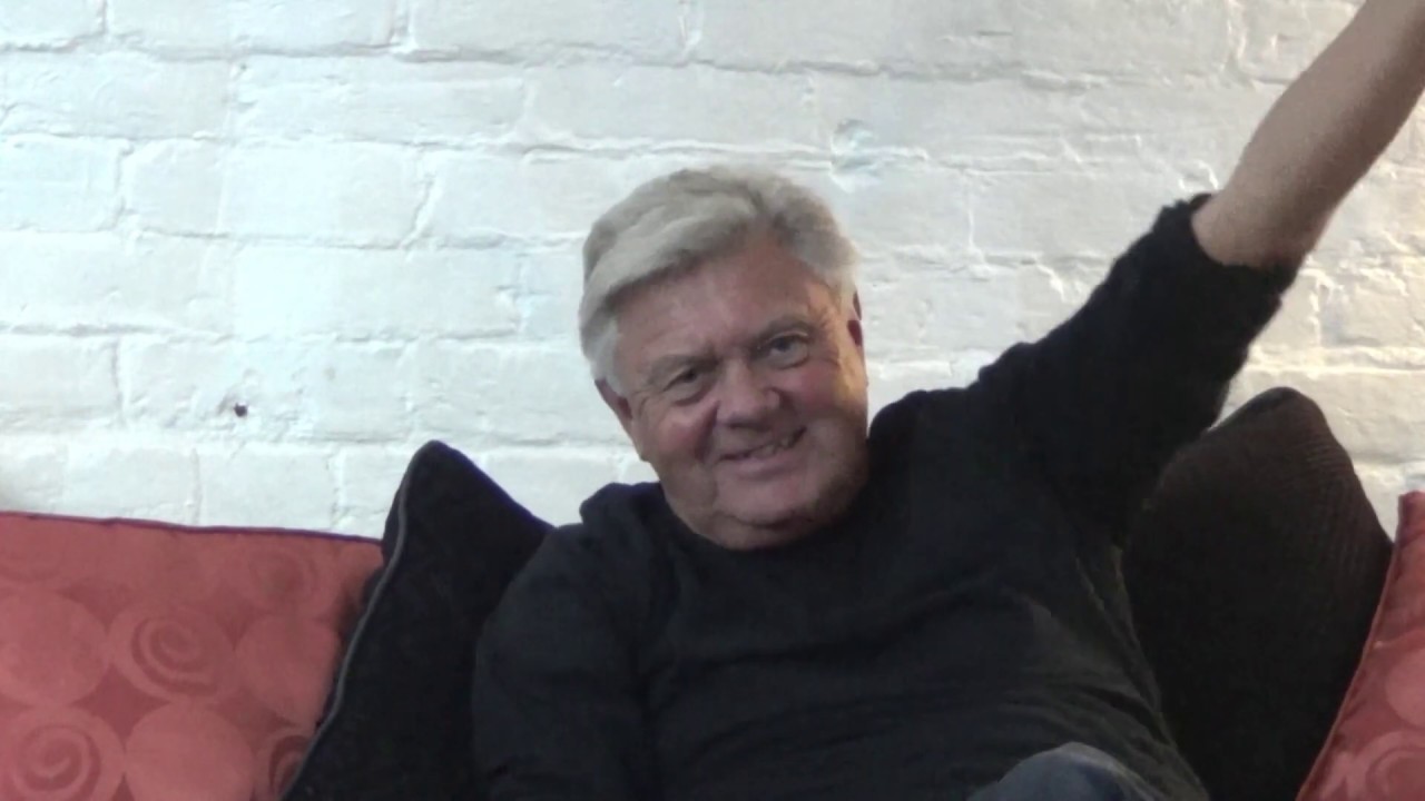 PAS Club: Graham Cawte playing the Prime Minister - YouTube