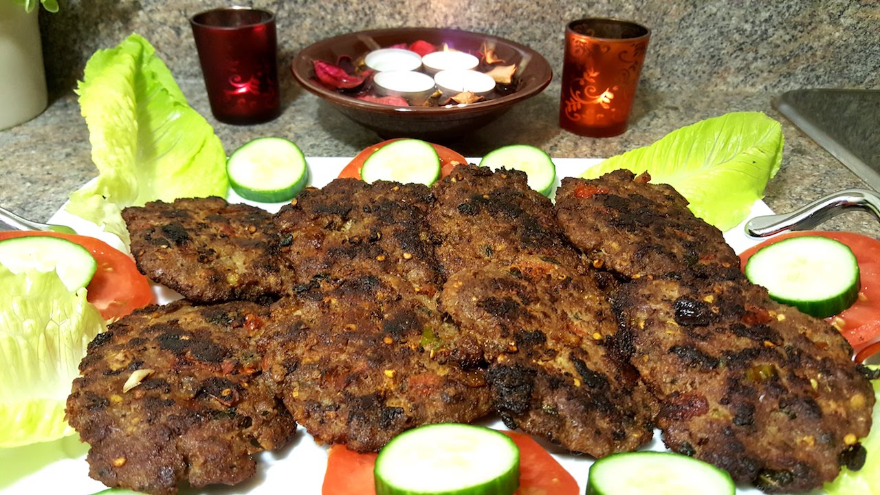 Chapli Kabab | Quick & Delicious Cuisine - YouTube