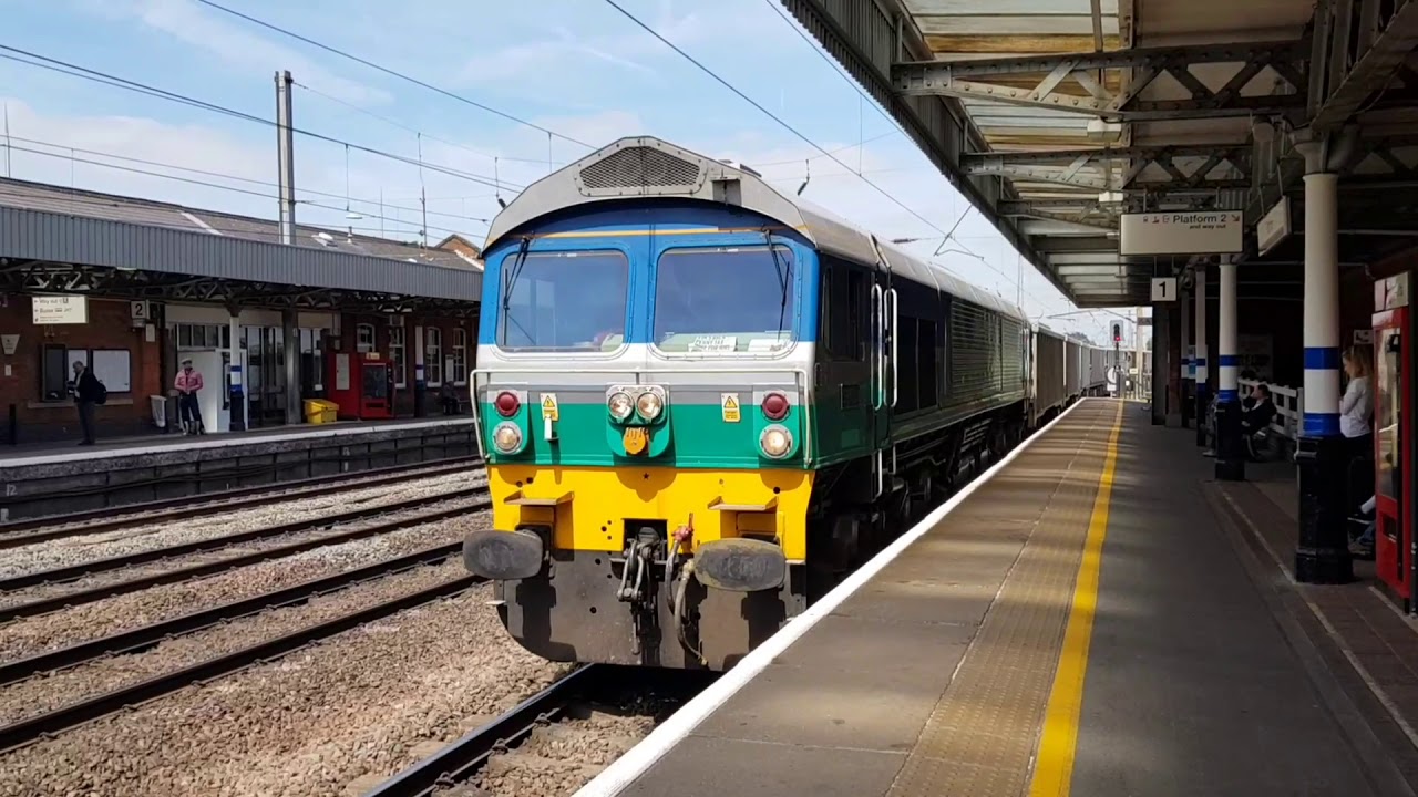 Trains at Hitchin ( 06/06/2018 ECML ) - YouTube