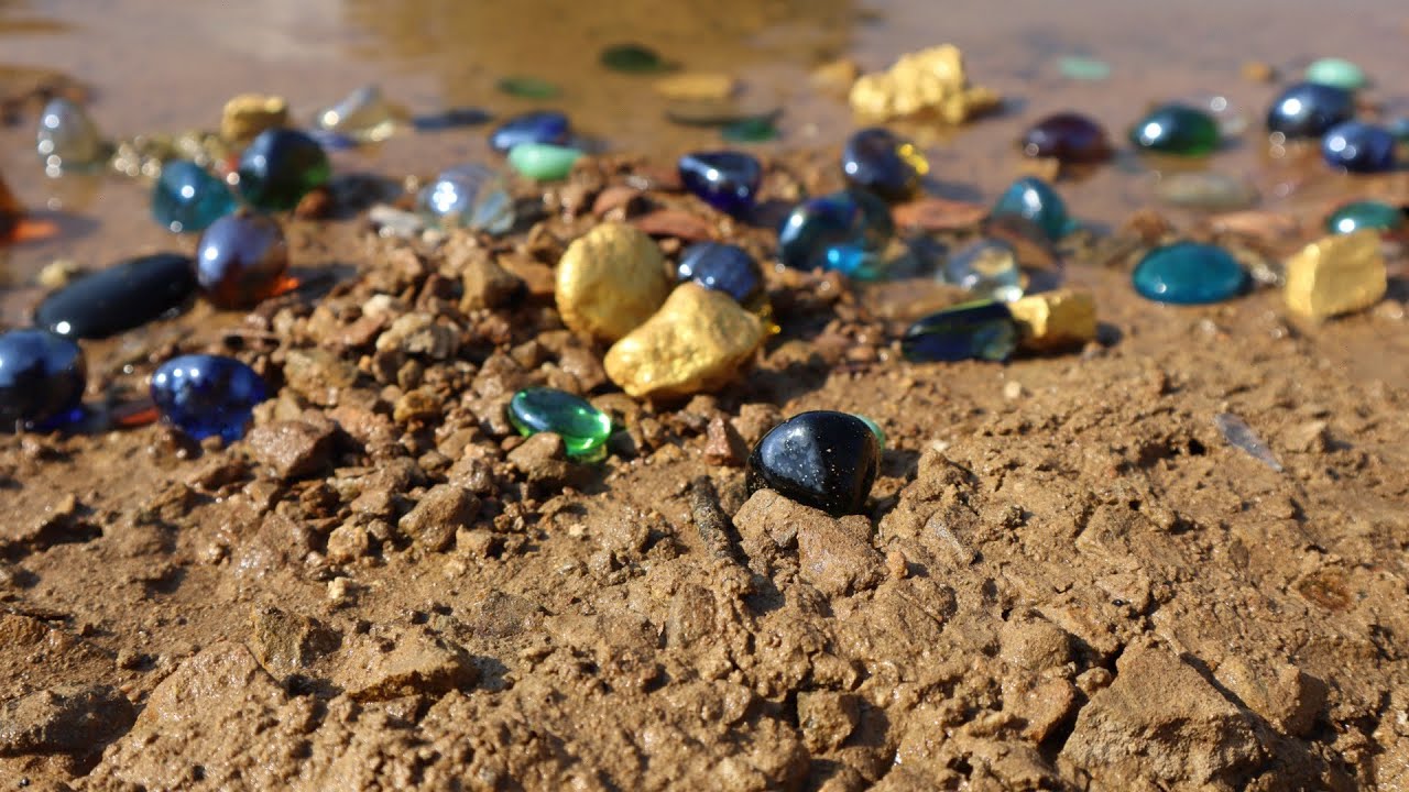 Founding Diamond and Gemstone and Gold on the River at the Mountain ...