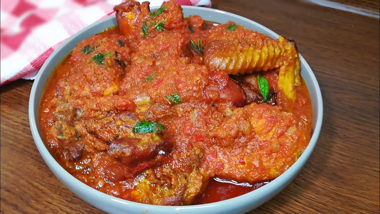 HOW TO MAKE NIGERIAN CHICKEN STEW - YouTube