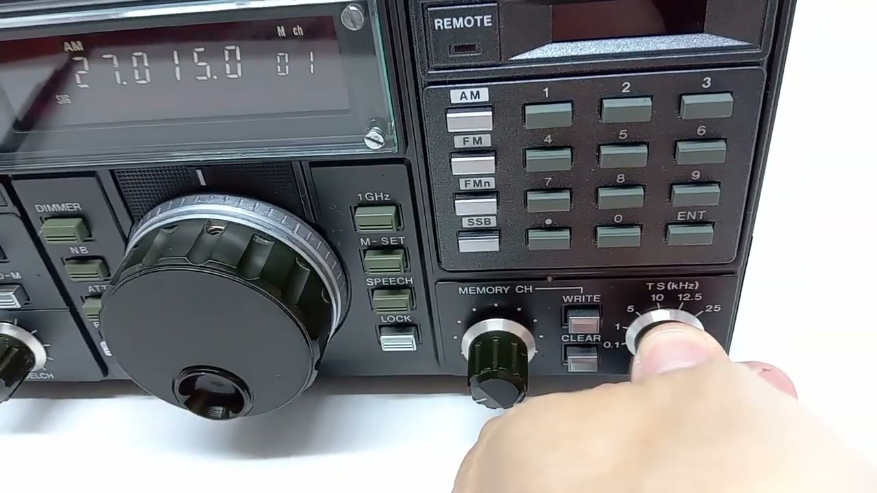 Rádio Receptor Comunicações Scanner Icom IC-R7000 - YouTube