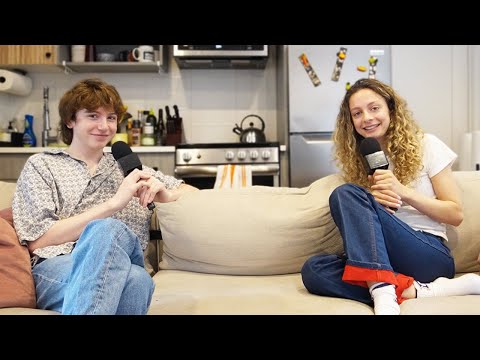 Julia DiCesare is dating herself | Couch Surfing (ep. 18)