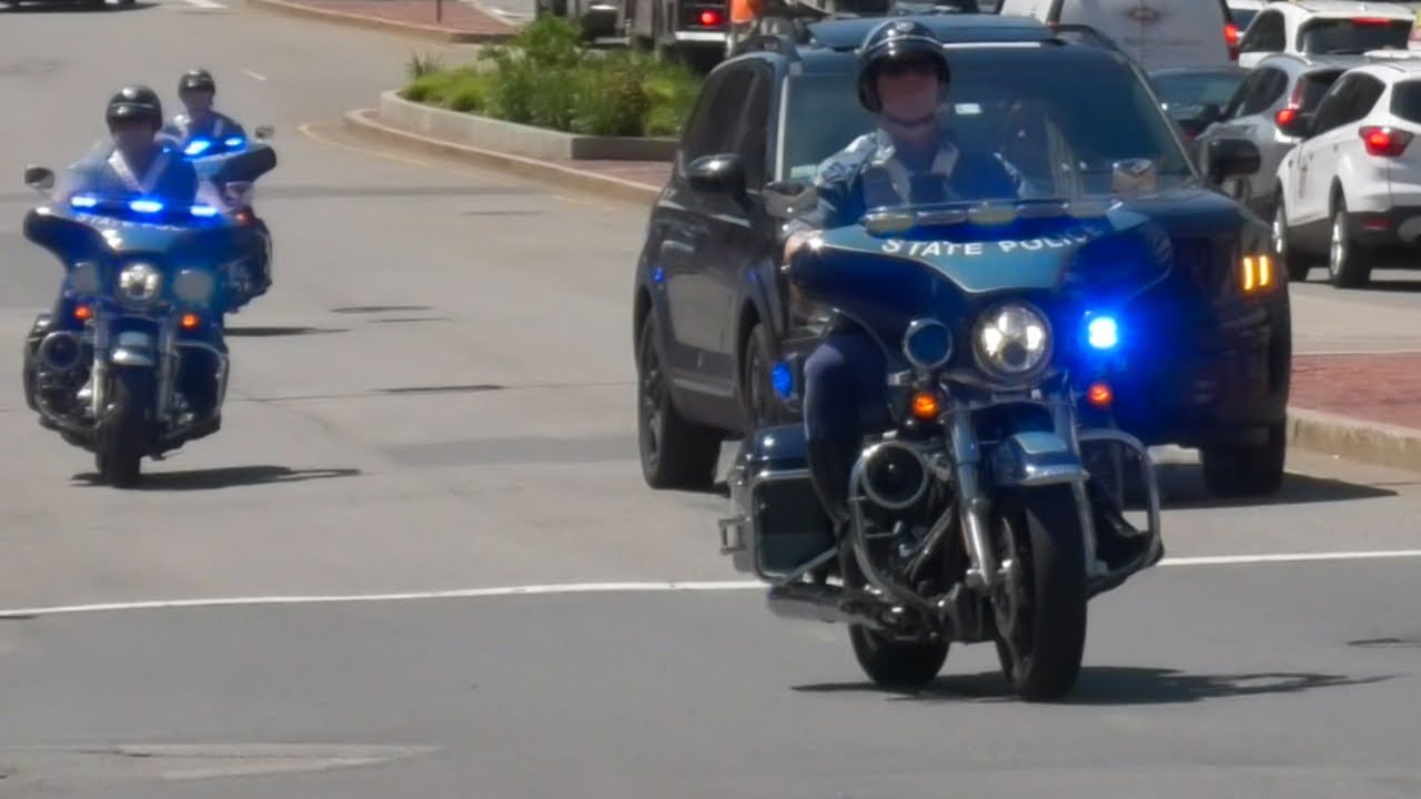 Massachusetts State Police Motorcycles Responding in Boston - YouTube