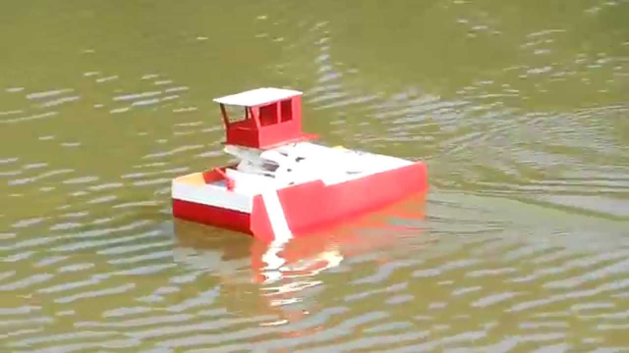 Springer Tug fire rescue water test - YouTube