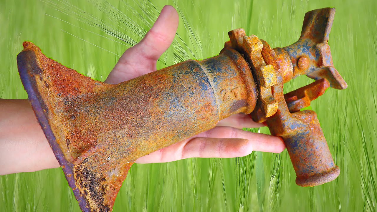 ANTIQUE RUSTY RESTORATION | VERY OLD SPIRAL JACK - YouTube
