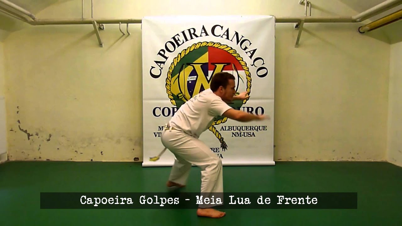 Capoeira Golpes - Meia Lua de Frente - YouTube