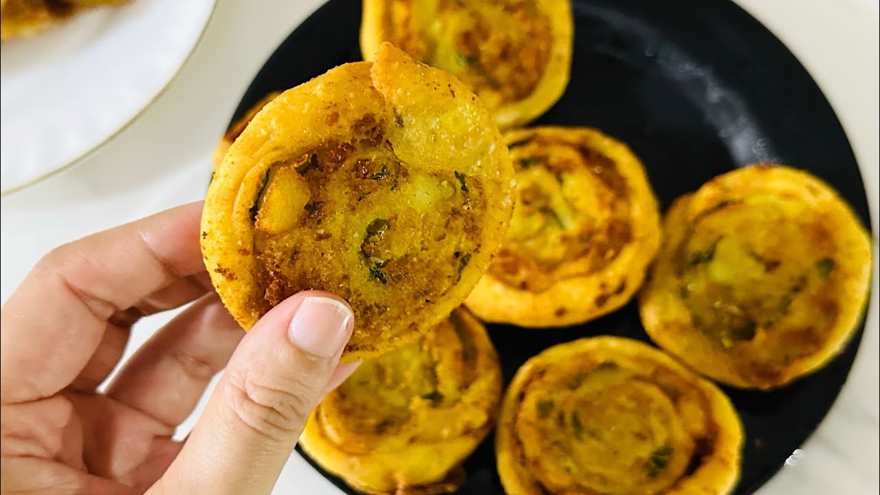 PINWHEEL SAMOSA RECIPE | POTATO SNACKS | RAMADAN RECIPE - YouTube