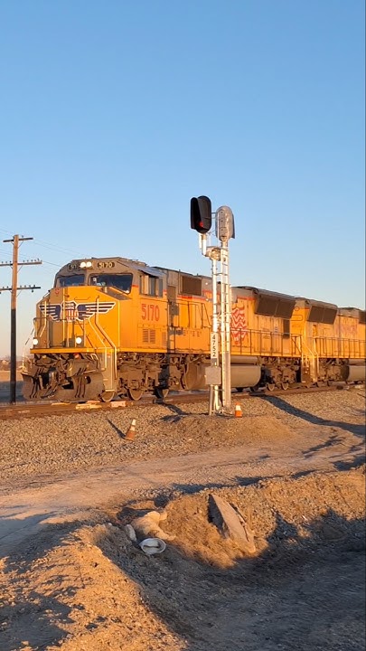 UP 5170 leads the 44 local in Notus ID on 1/26/25 - YouTube