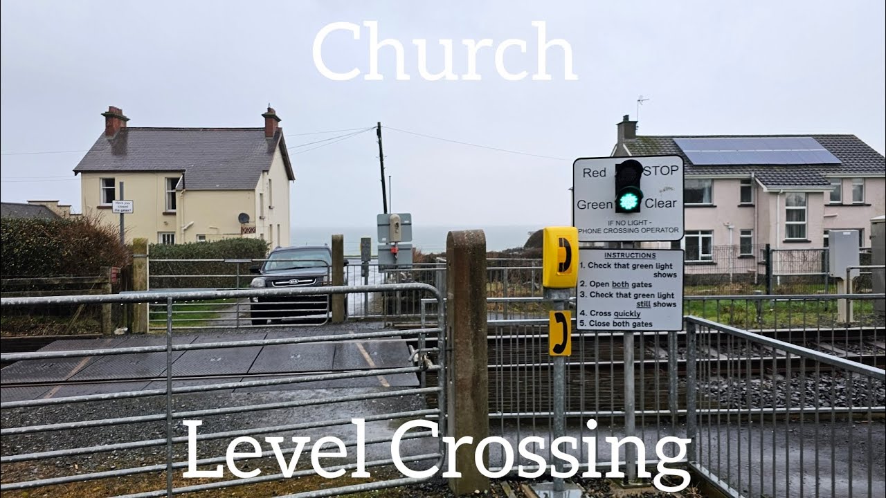 Church Level Crossing (Portrush) Monday February 12.02.2024 - YouTube