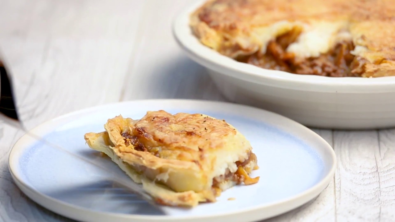 The Best Recipe for the Classic Potato Top Mince Pie - YouTube