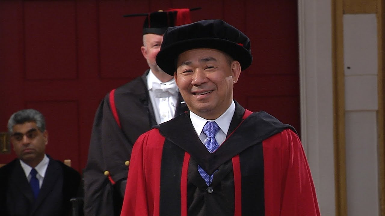 Vichai Srivaddhanaprabha - Honorary Degree - University of Leicester ...