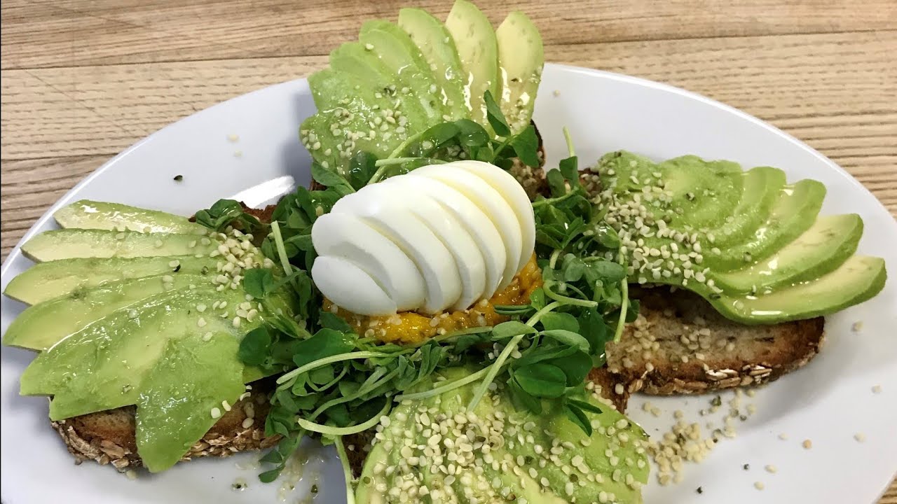 How to Make an Avocado Fan - YouTube