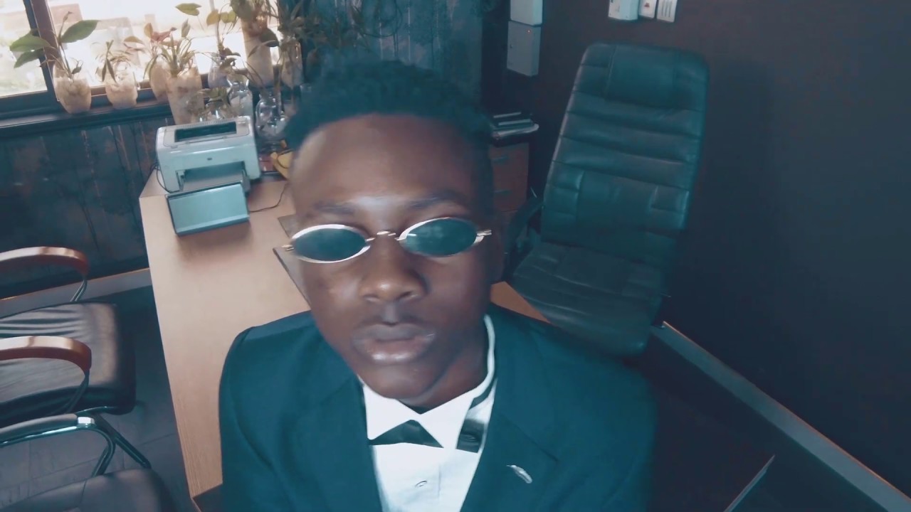 Larruso - The Plan (OFFICIAL MUSIC VIDEO) - YouTube