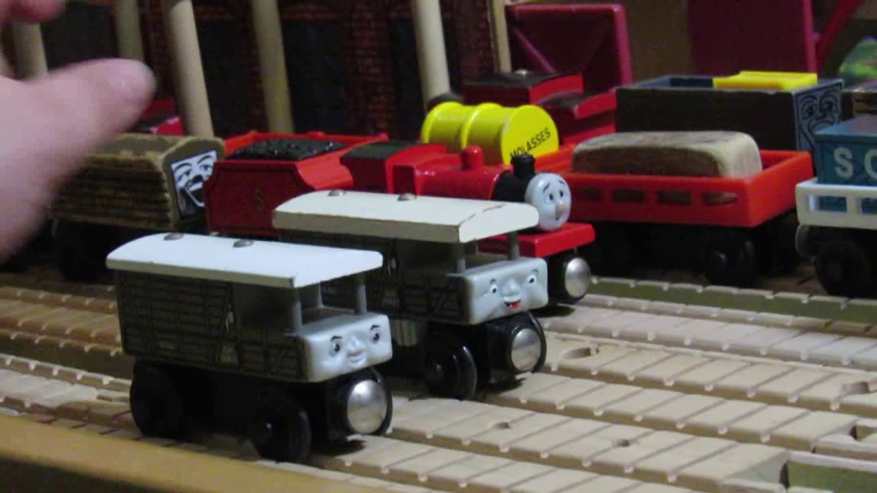 Thomas Wooden Railway Toad Comparison Review - YouTube