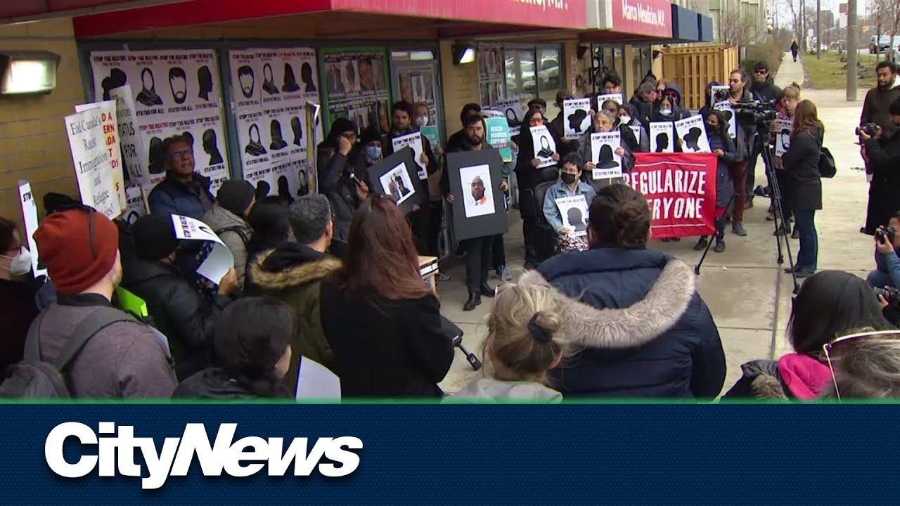 Toronto protesters demand status for all migrants - YouTube