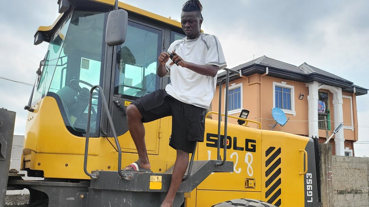 this country na comedy skit. Naija use 18,9bn take clear Bush - YouTube