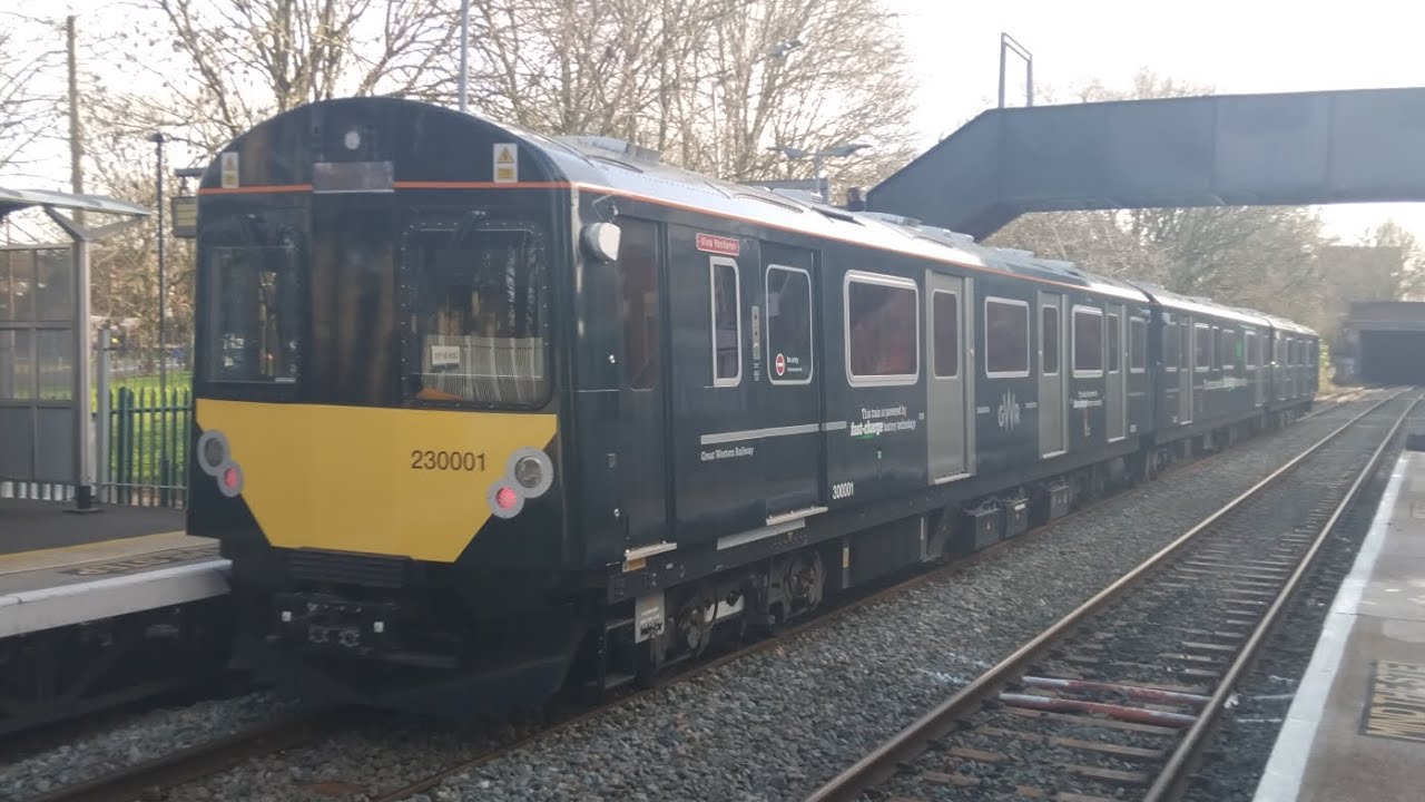 (3,000 Subs) - (First Day) - GWR Class 230 - at Castle Bar Park Station ...