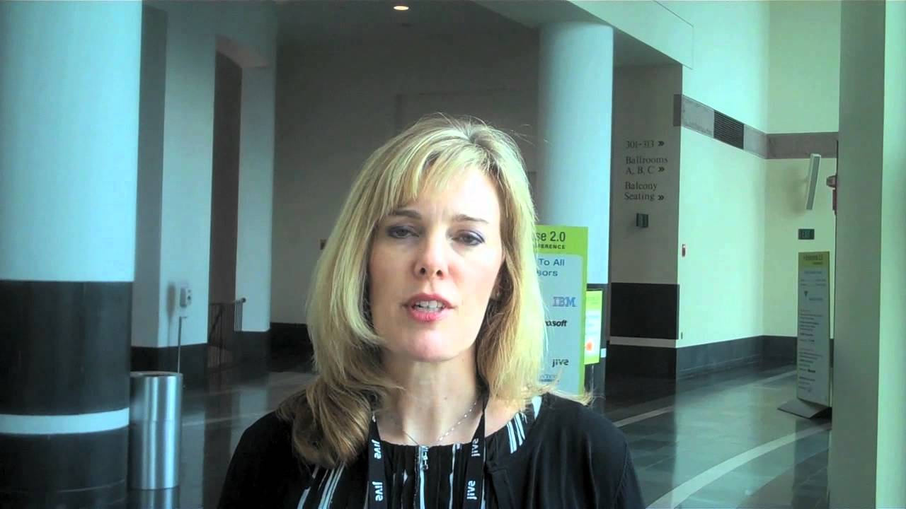 Social PHD: Laurie Buczek, Intel - "How do you become a Social Business ...