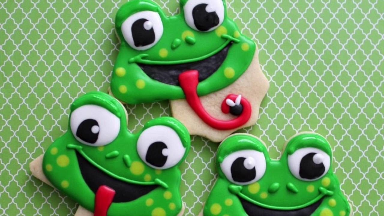 Frog Cookies Tutorial - YouTube
