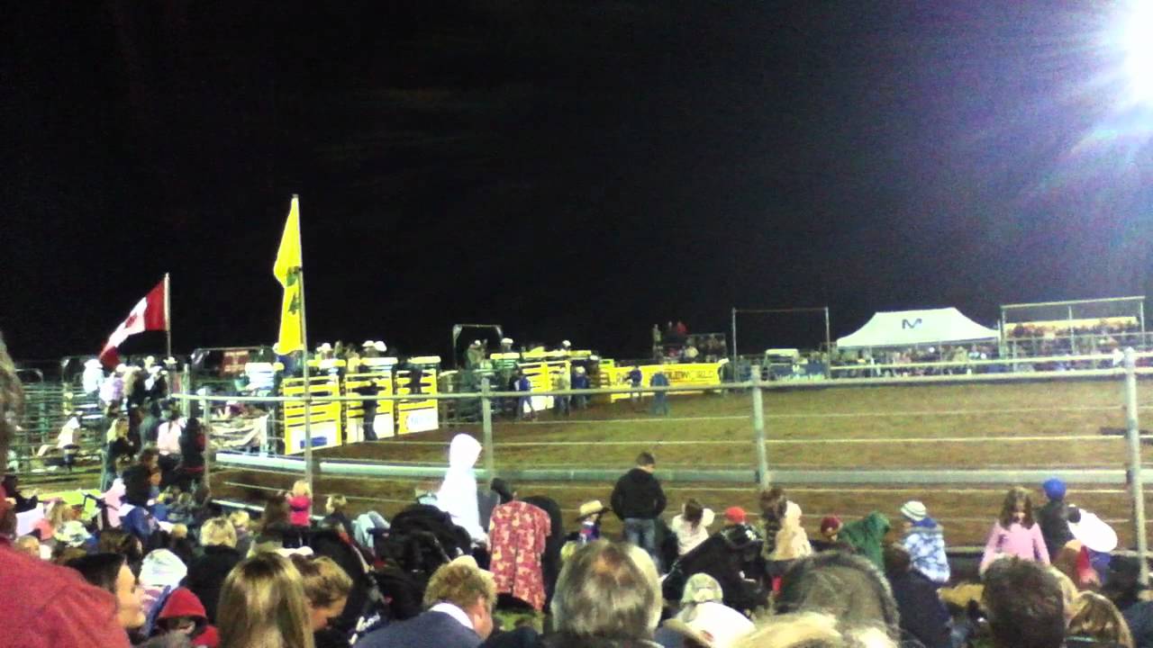 Scone Rodeo 2012-75 point bronc ride - YouTube
