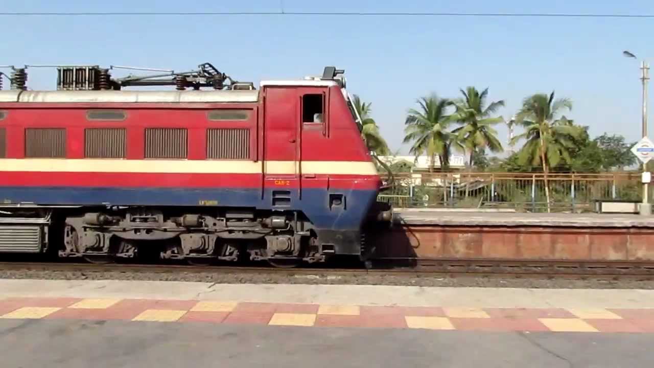 Firozpur Janta Express with WAP-4 - YouTube