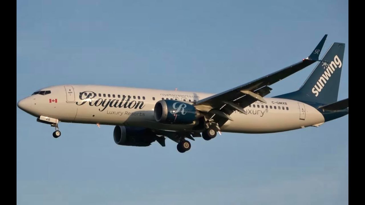 Special Liveries - Sunwing Boeing 737-8 MAX Combo at Québec City (YQB ...