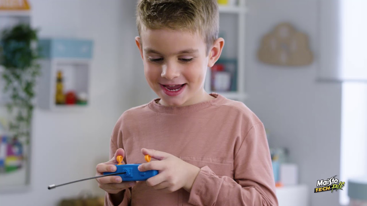 Maisto Tech R/C Robo Fighters (Transforming Battle Robots) - YouTube