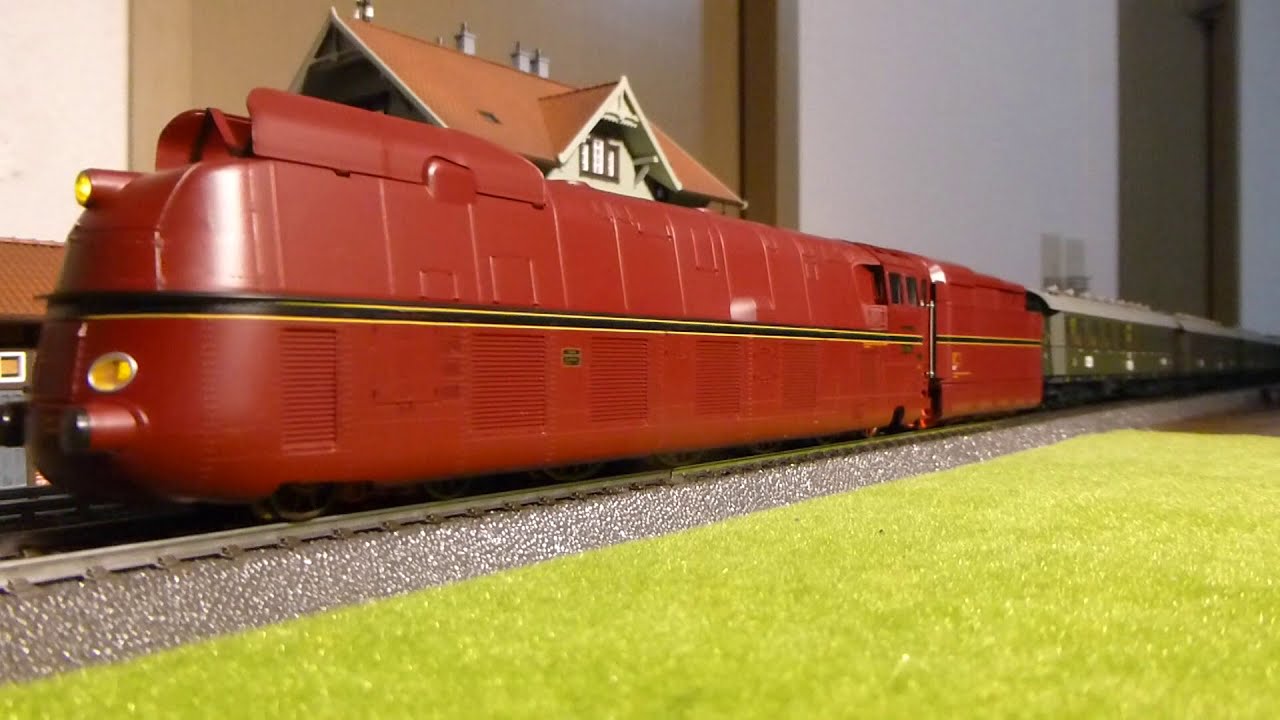 Marklin 37050 BR05 001 fx Sound - YouTube