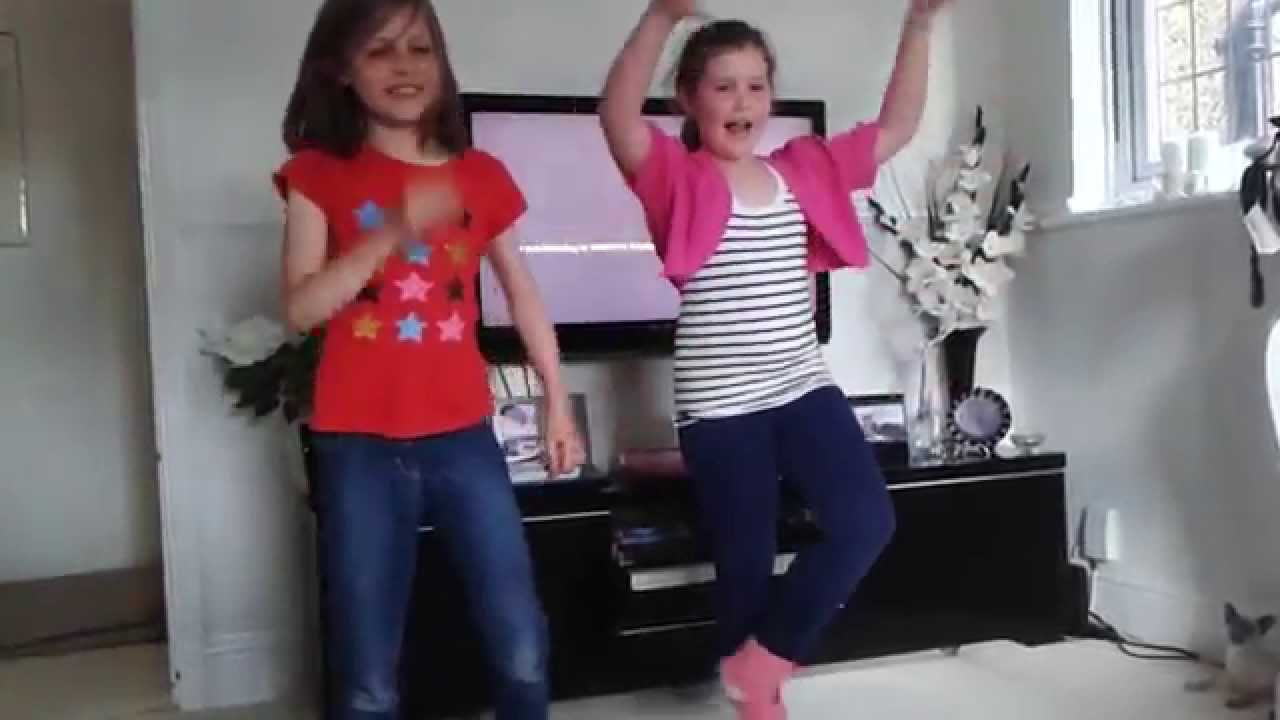 kids funky chicken dance - YouTube