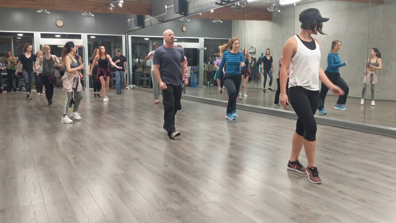 Everybody Have a Good Time Line Dance - YouTube