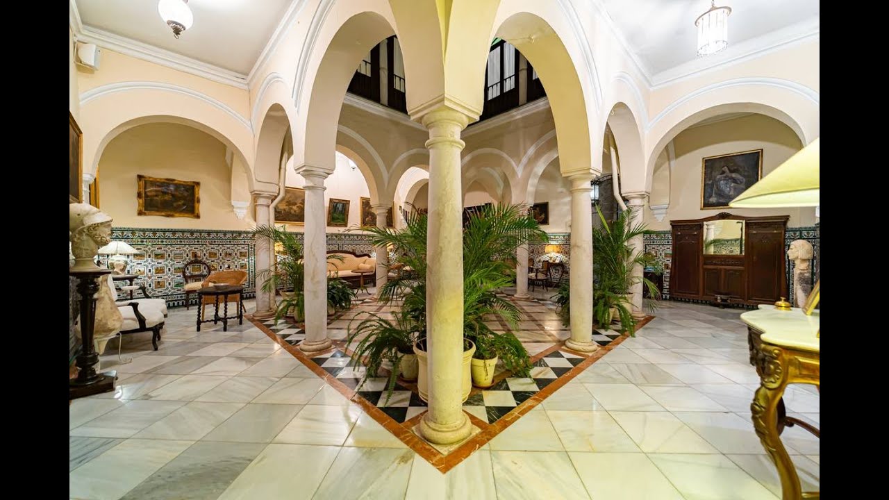 Casa palacio con emblemático hotel domus astigi | AgroAnuncios.es - YouTube