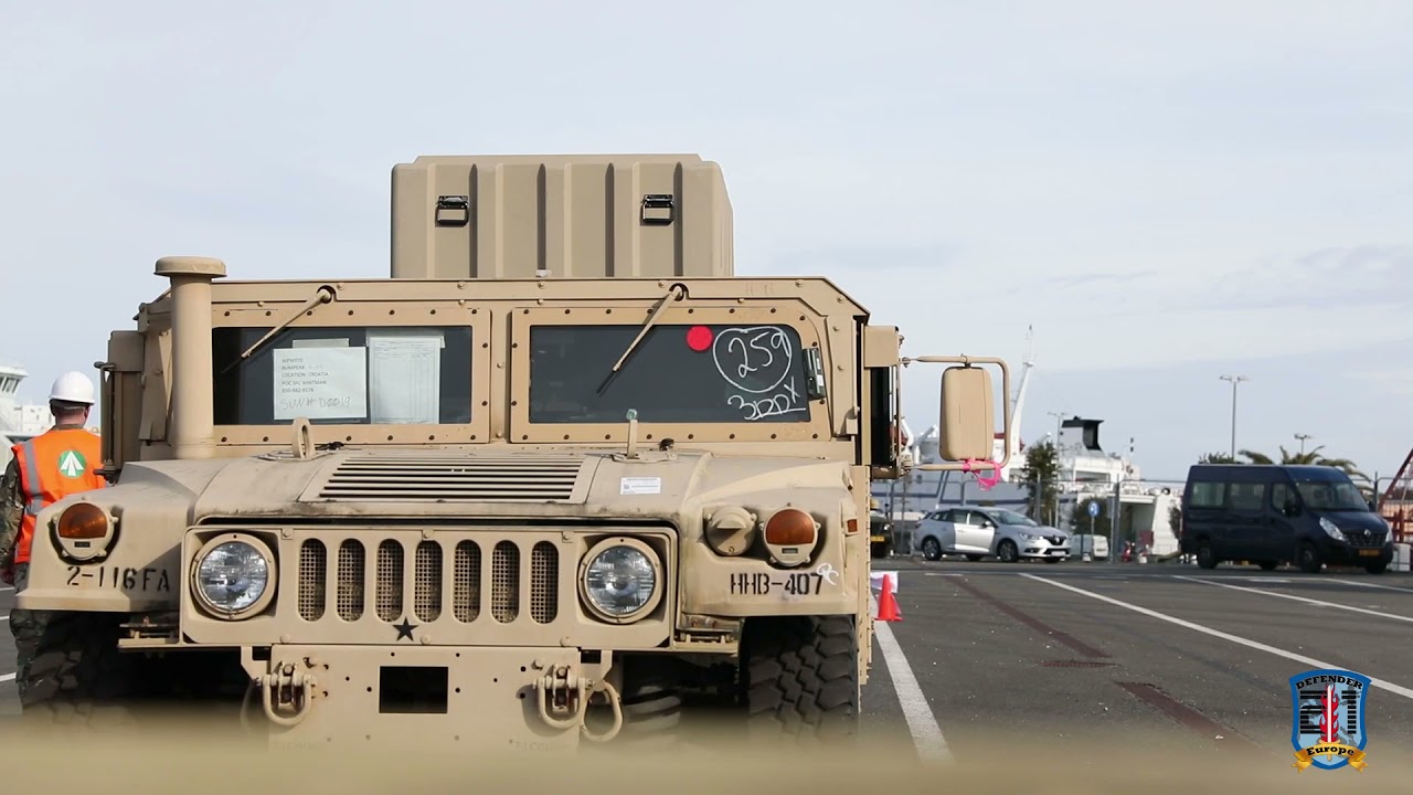 DEFENDER - Europe 21 / British cargo ship arrives to Zadar, Croatia ...