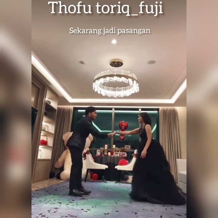 buat kak,toriq dan fuji semoga langgeng sampe pelaminan#kawalsampehalal#bismillah#thofuu - YouTube