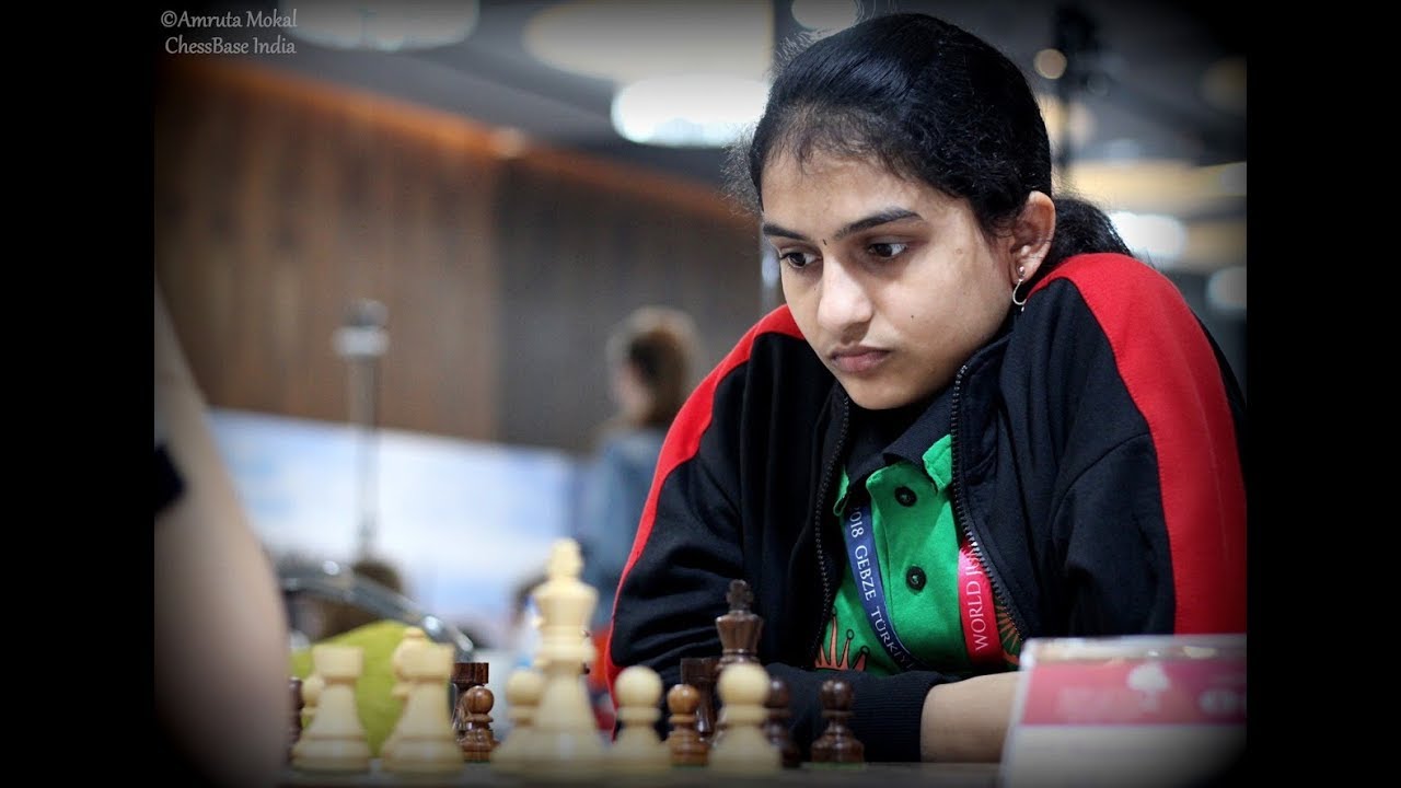 India's Isha Sharma creates the upset of round 1 at World Juniors 2018 ...