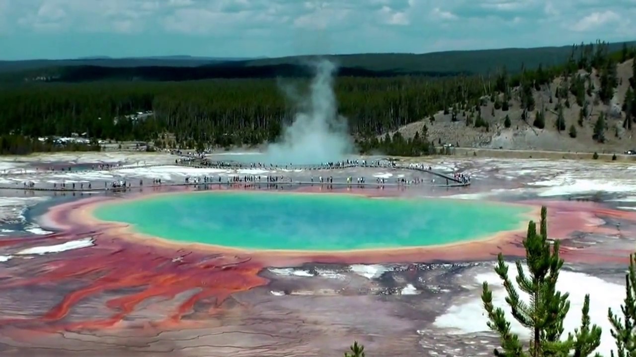 Yellowstone-Grand Prismatic Spring (bird's-eye view) - YouTube