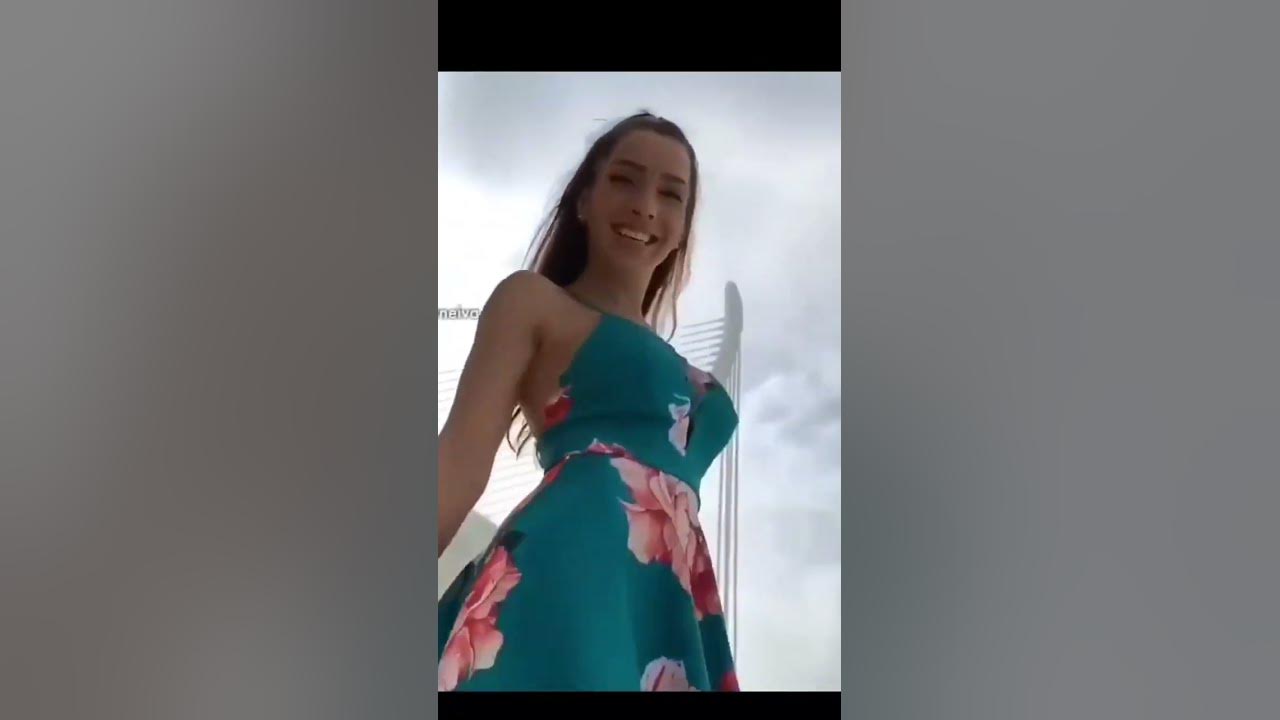 Hot Girl π π§ π π Youtube