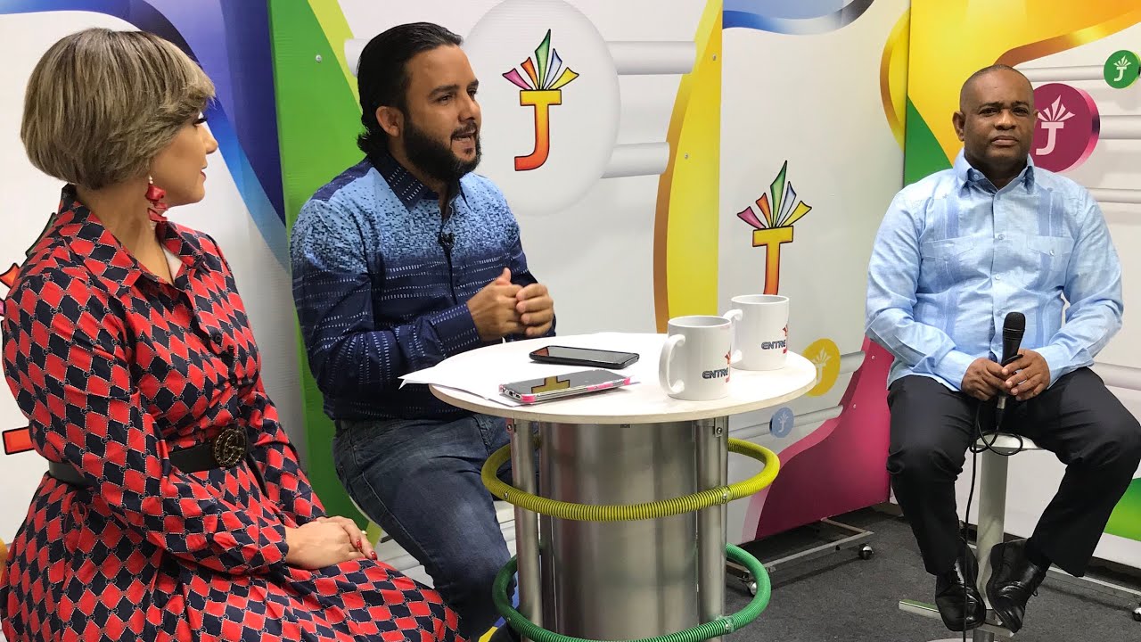 René Cabrera candidato a Regidor por el PRSC Entrevista Especial - YouTube